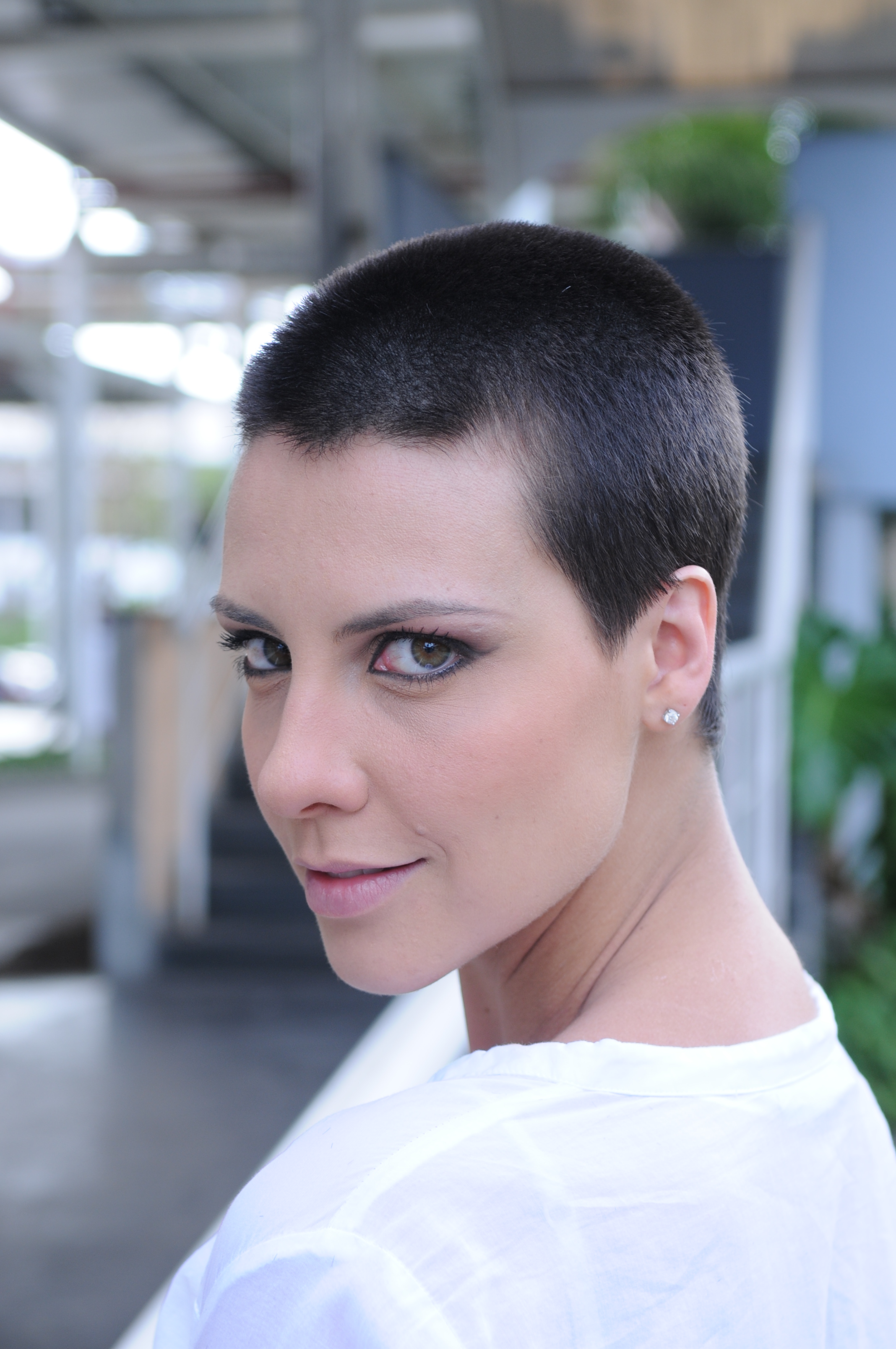 Classify Brazilian actress Camila Rodrigues